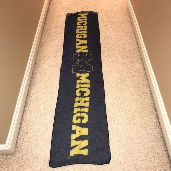 Mascot Wear | Accessories | University Of Michigan Womens Xl Scarf ...